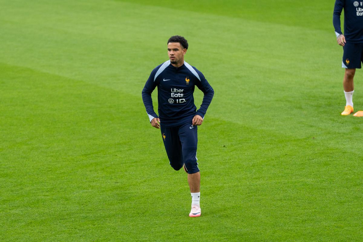 Équipe de France - Warren Zaïre-Emery perd patience