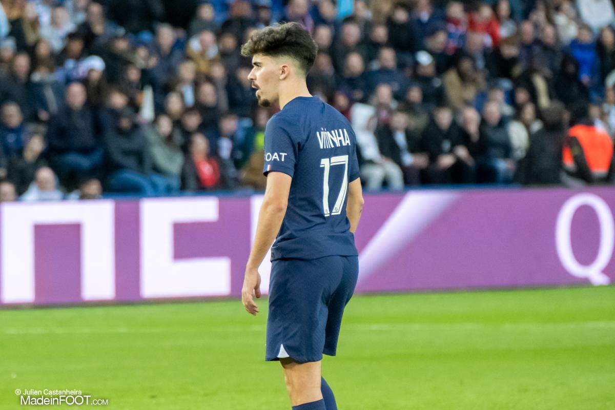 LDC - PSG - Borussia Dortmund : Vitinha bute sur le poteau ! (vidéo)