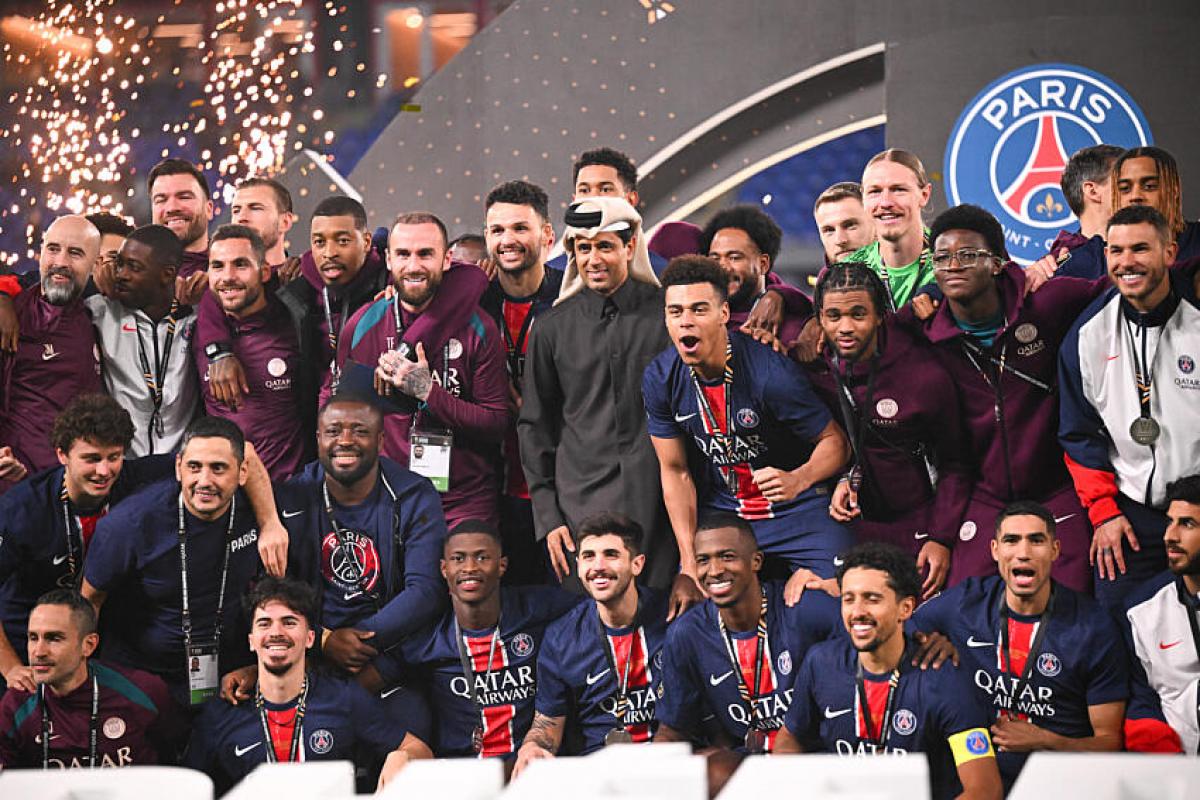 PSG - Un groupe beaucoup plus soudé et un trophée... Le PSG a tout ...