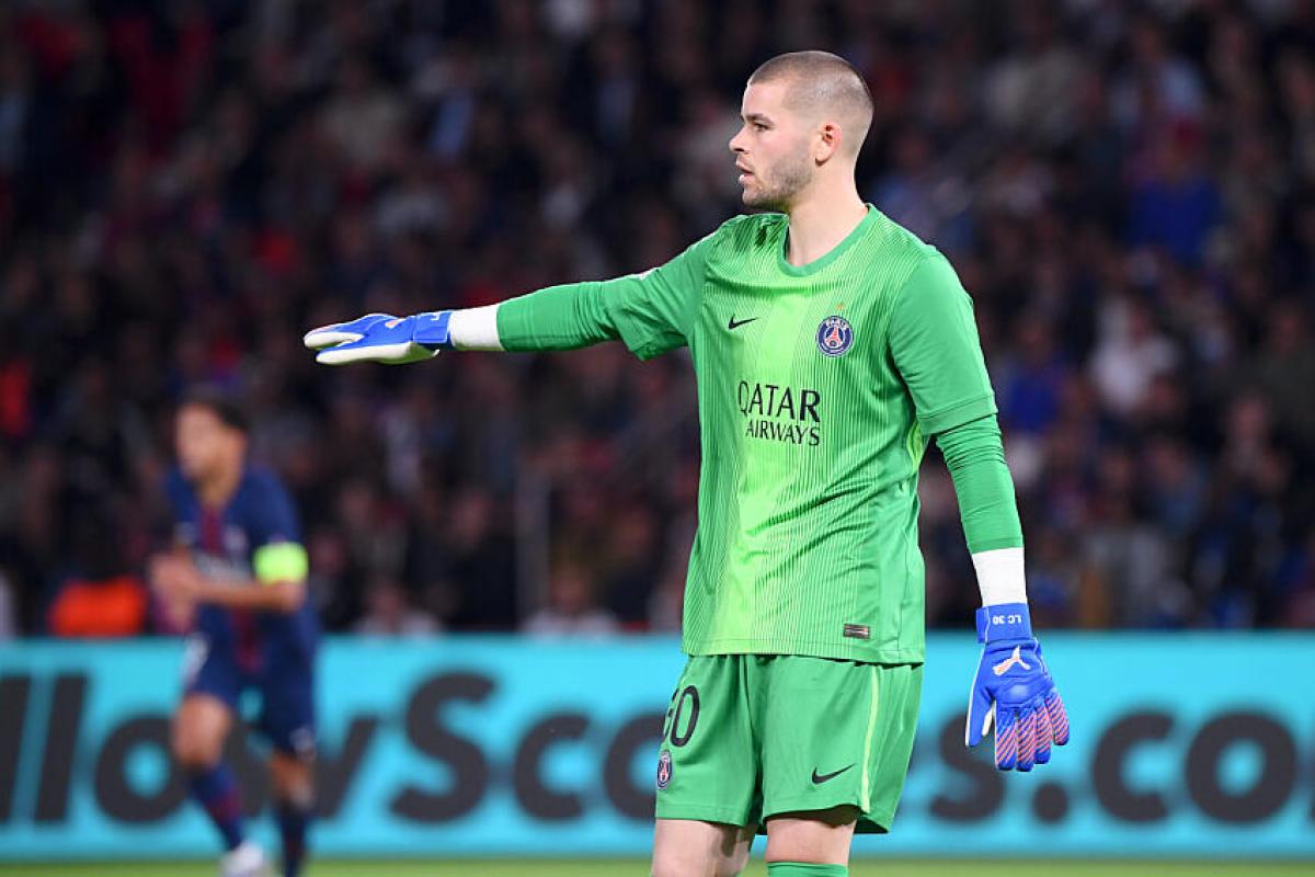 PSG - Lucas Chevalier défie le RC Lens