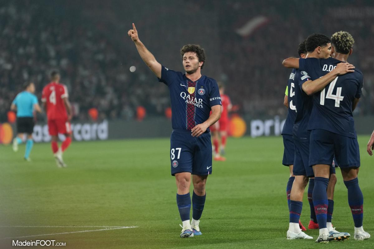 Portugal - Cristiano Ronaldo calme le jeu et apporte son soutien à João ...